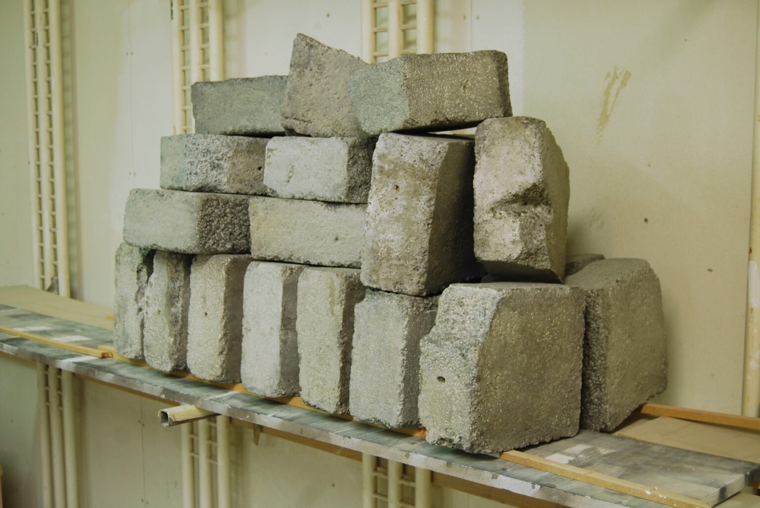 Polystyrene concrete props, fake artificial rocks stone, concrete