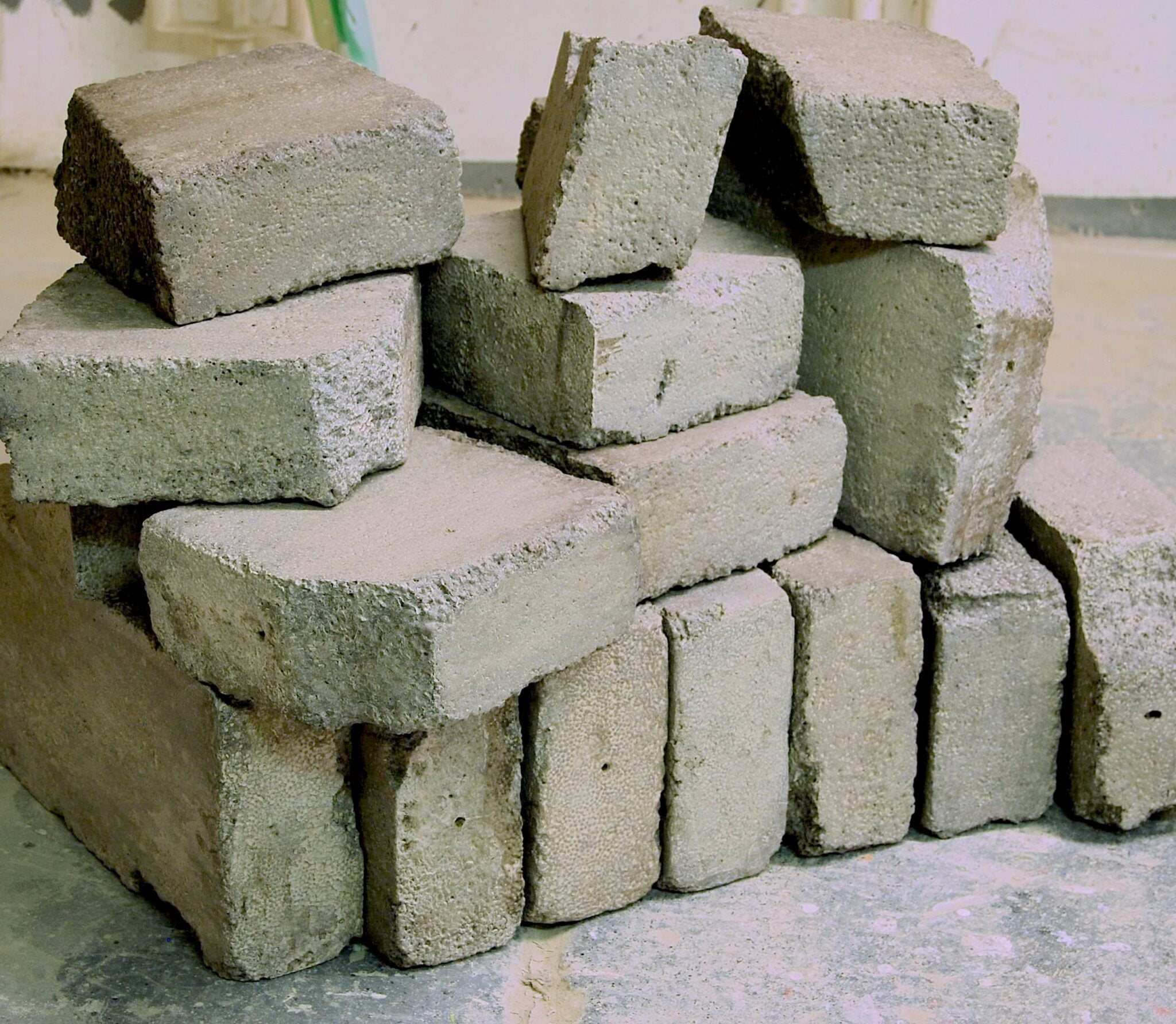 Painted Fake concrete stone rock boulder breeze block polystyrene prop